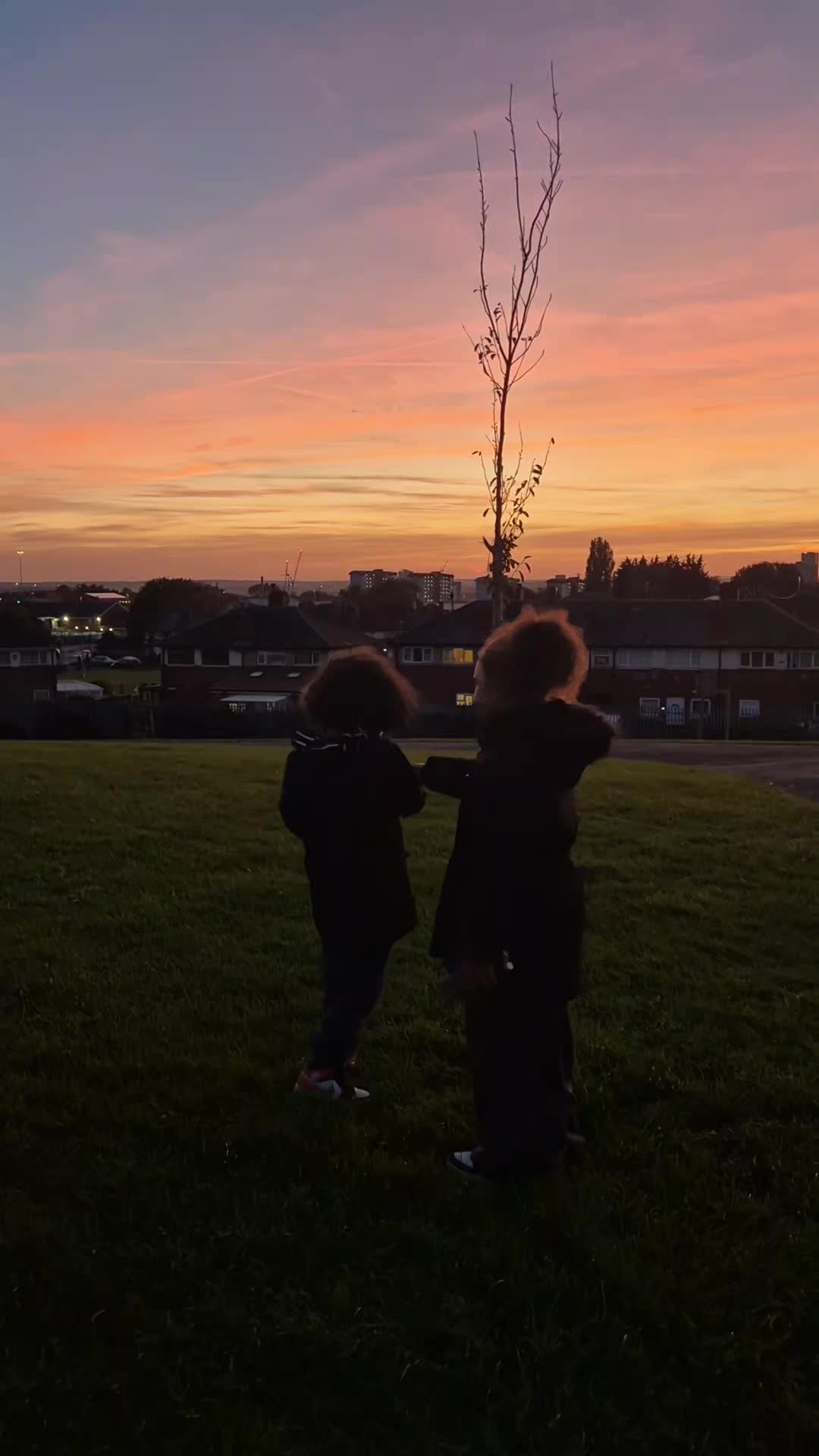 Esha Mae (@eshamae1) - Urlebird