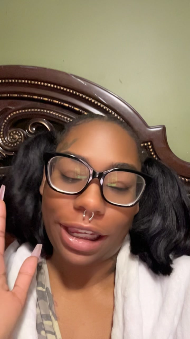 Shawnna Jonnell (@shawnnajonnell) - Urlebird