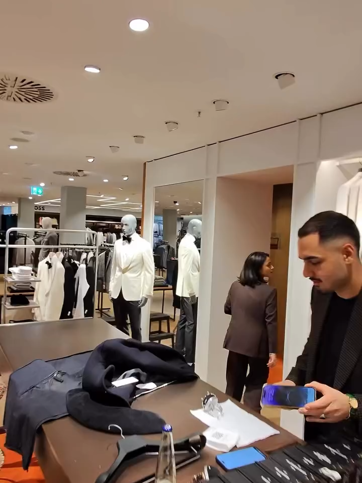 Aroomi Kim 🇰🇷 (@aroomikimmm) - Urlebird