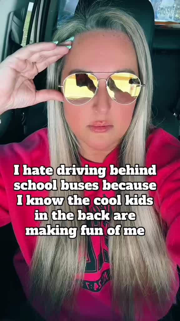 MINDI NICOLE (@mindinicole26) - Urlebird