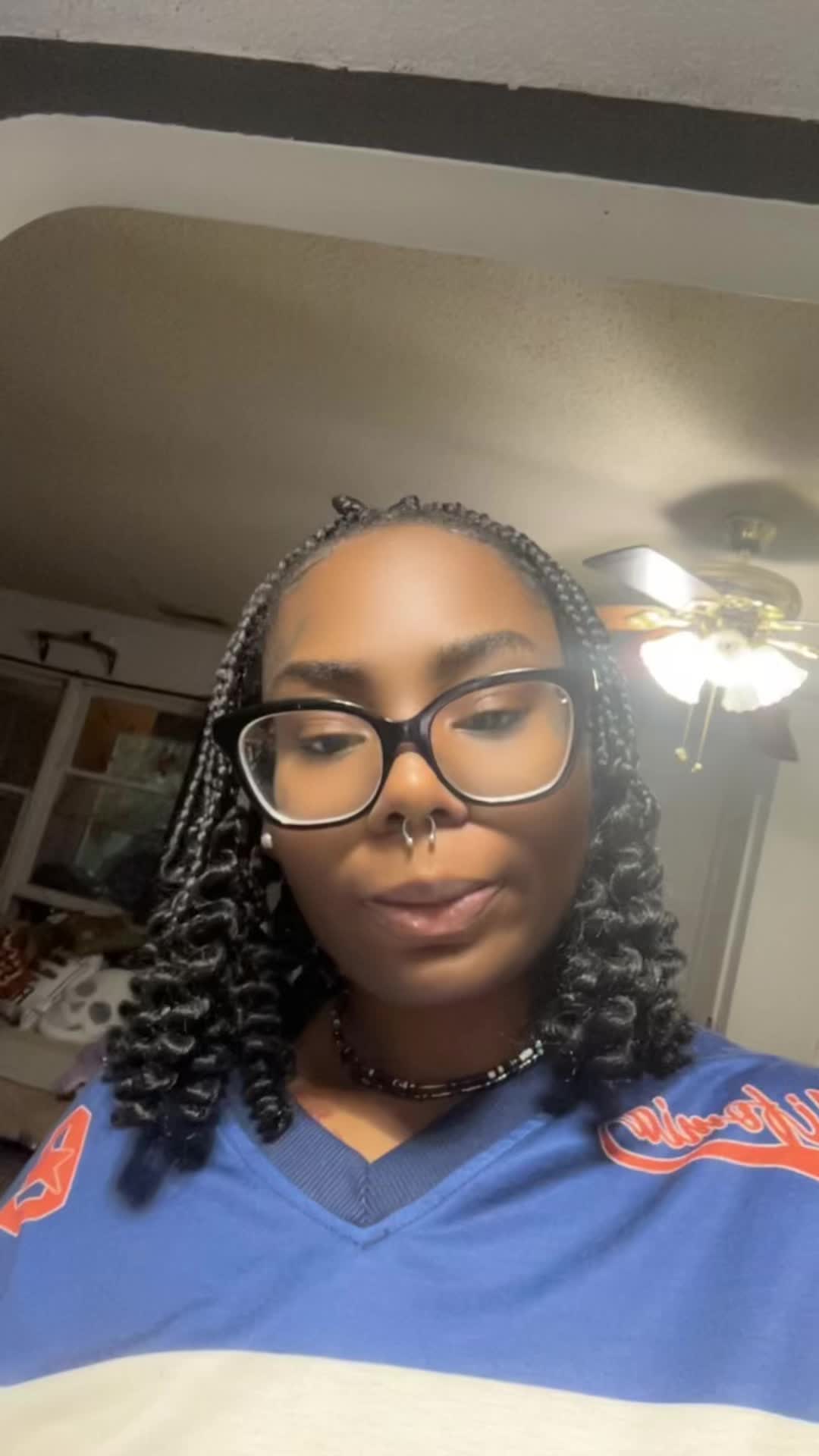 Shawnna Jonnell (@shawnnajonnell) - Urlebird