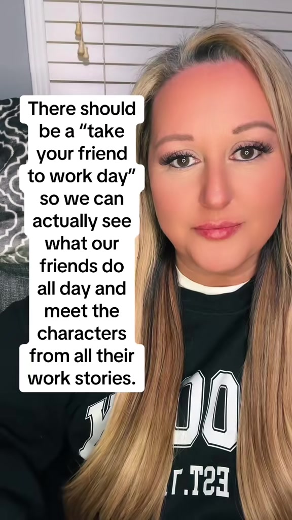 MINDI NICOLE (@mindinicole26) - Urlebird