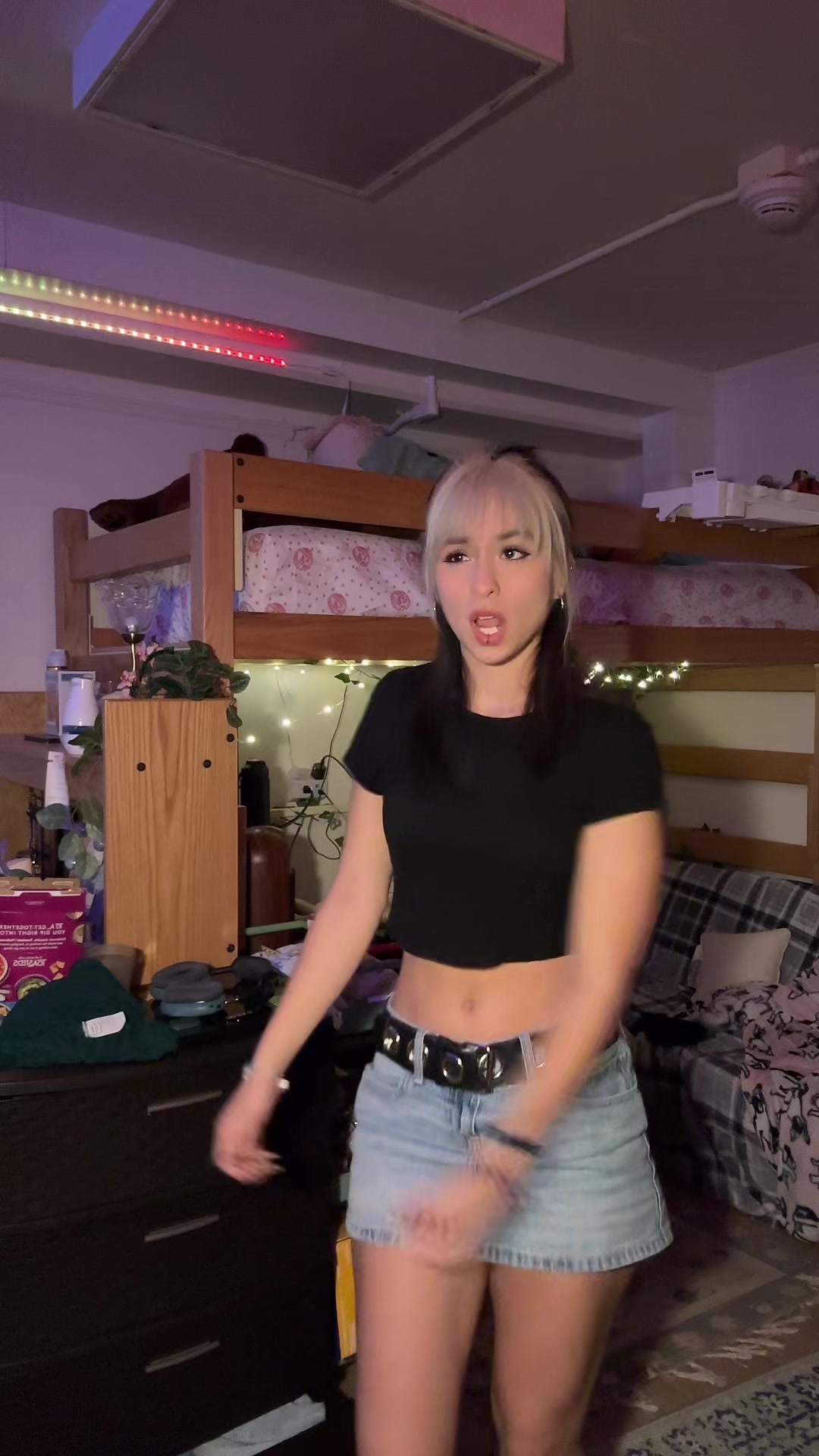 Fallout - Human Girl / Animated By Anna | Junkpyou (@junkpyou8)