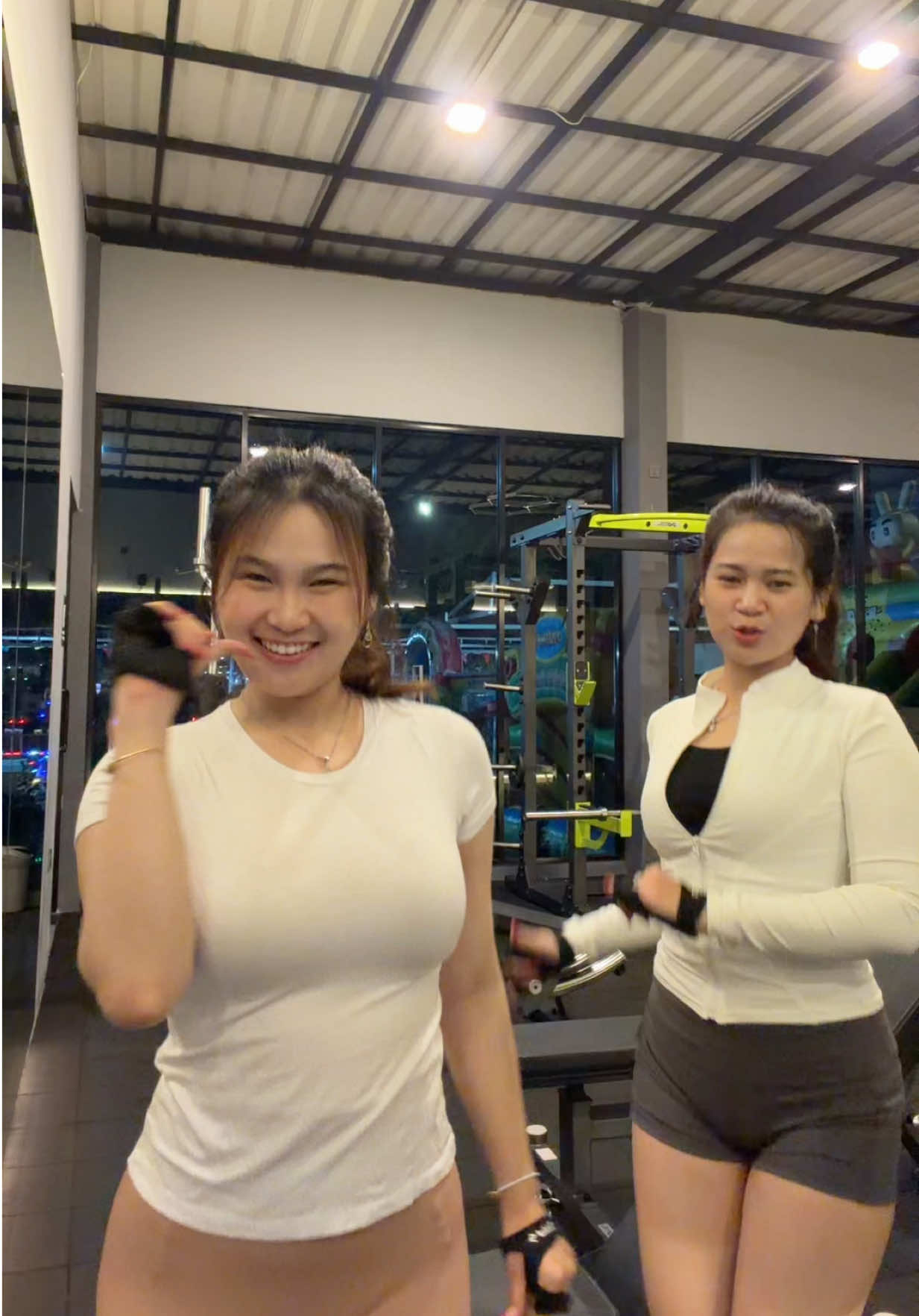 Verllyaling (@verllyaling_) - Urlebird