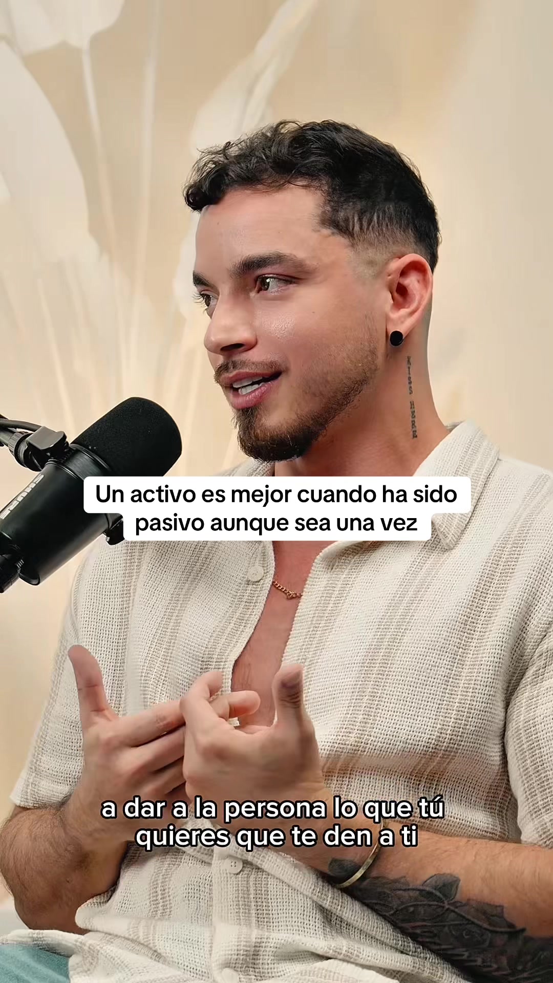 Poyato (@poyatoreal) - Urlebird