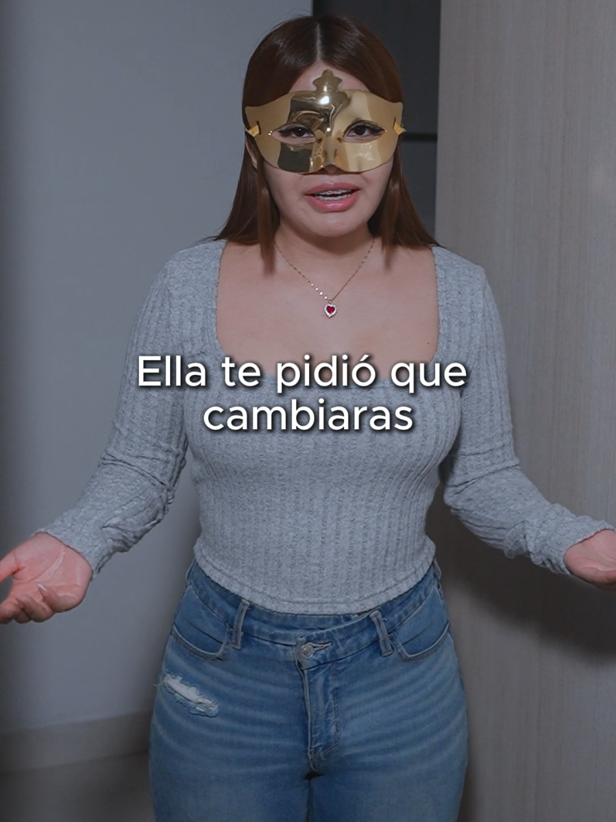 Mia Ashley (@miashleyloo) - Urlebird