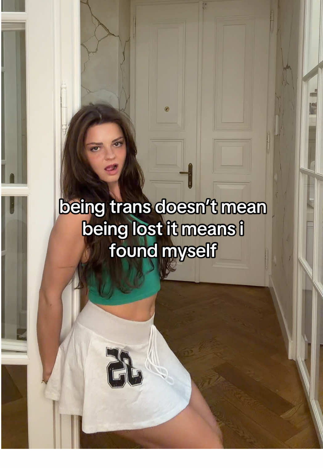 Emma Lex (@emmatsgirl) - Urlebird