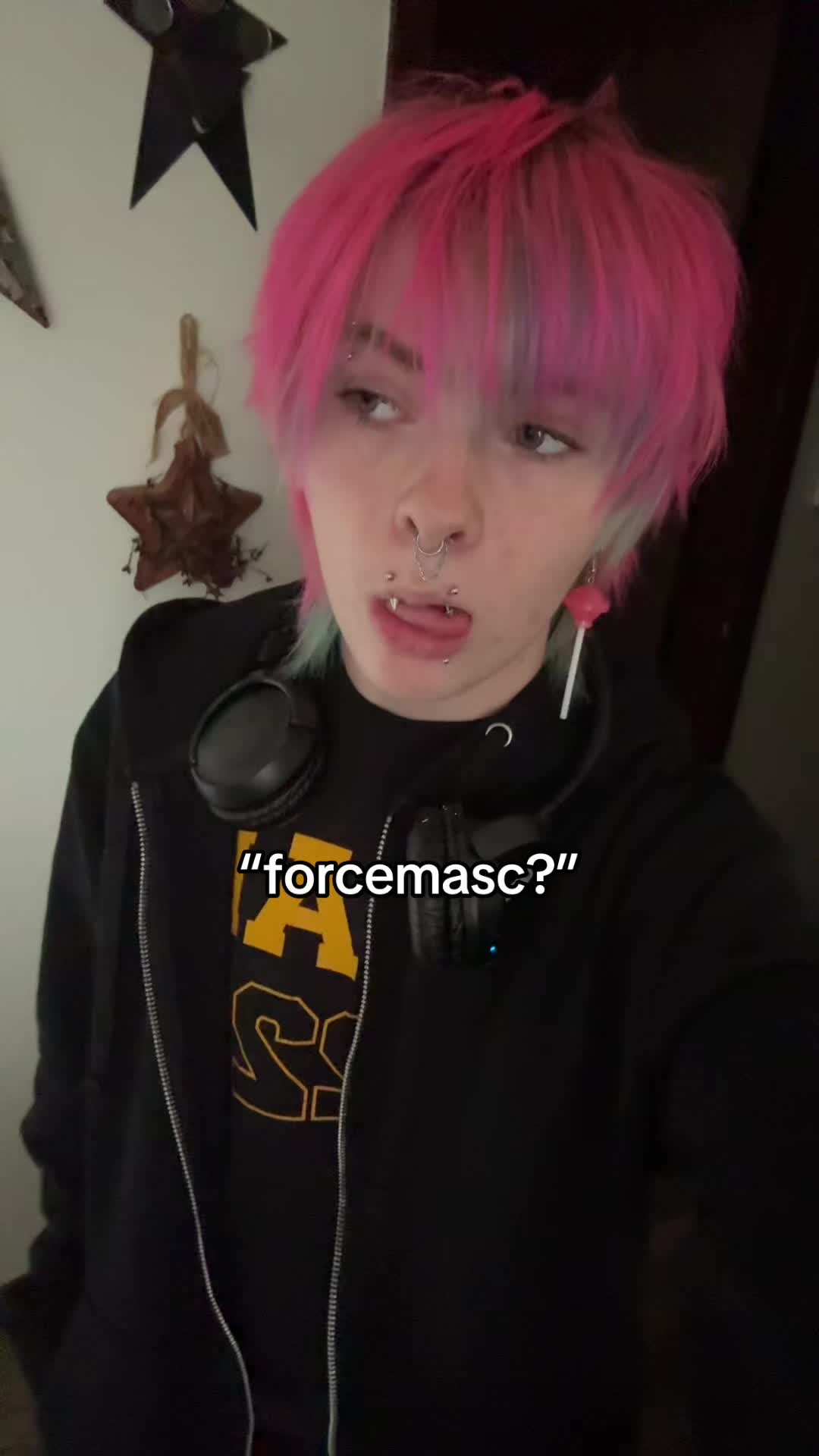 Mother and Daughter share the same | THE FAN BUS (@officialfanbus)