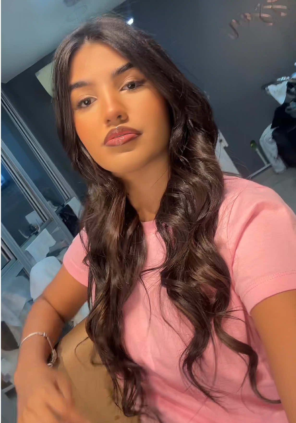 Yasmin Suman (@suman.yasmin) - Urlebird