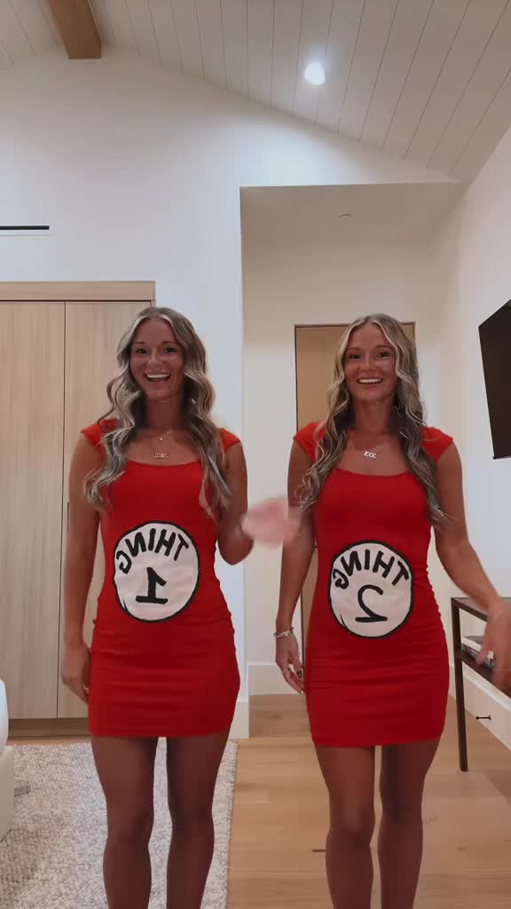 Sentner twins (@sentnertwins) - Urlebird