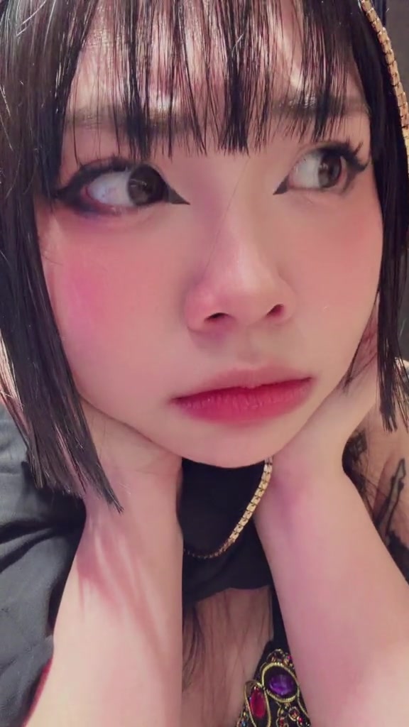 咪咪寶 (@mimaroom) - Urlebird