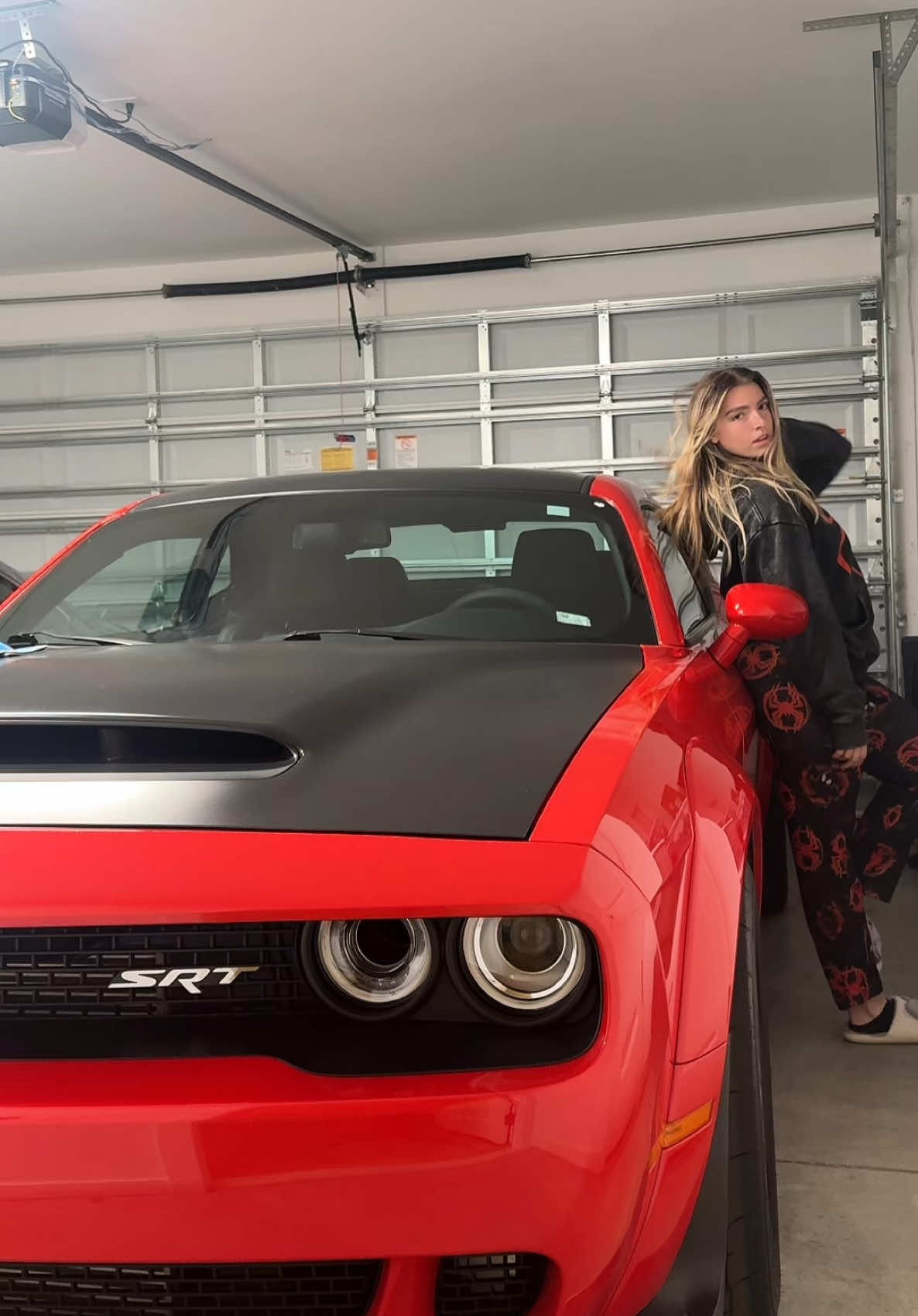 Carley (@carleycakeee) - Urlebird