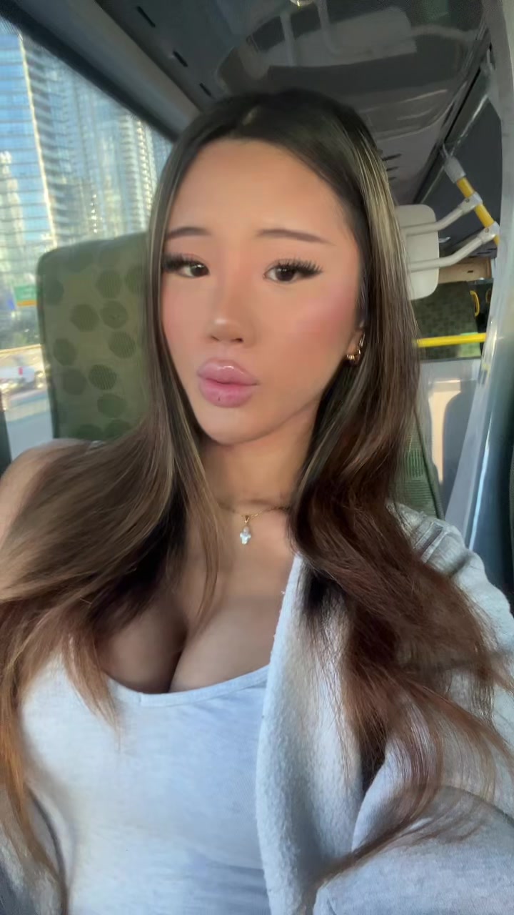 vee liette (@veeliette) - Urlebird