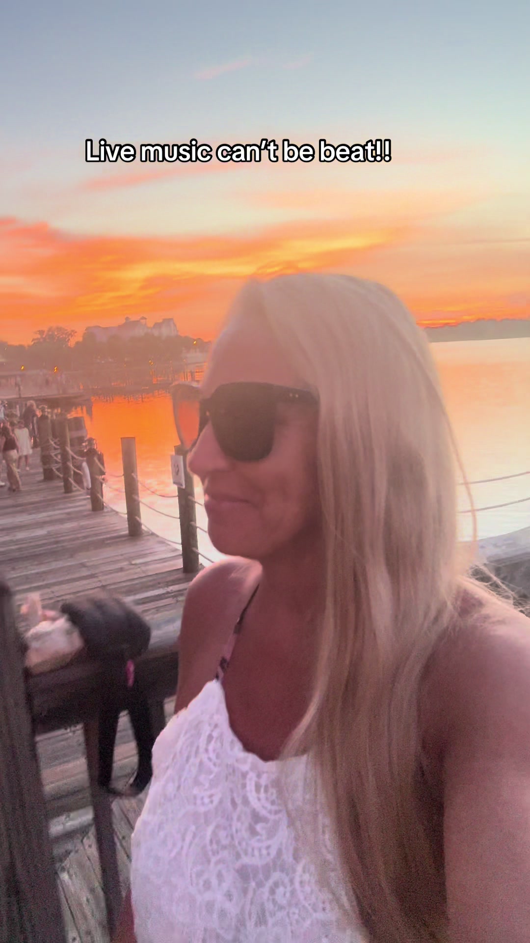 @mrs.s.sylver (@mrs.s.sylver) - Urlebird