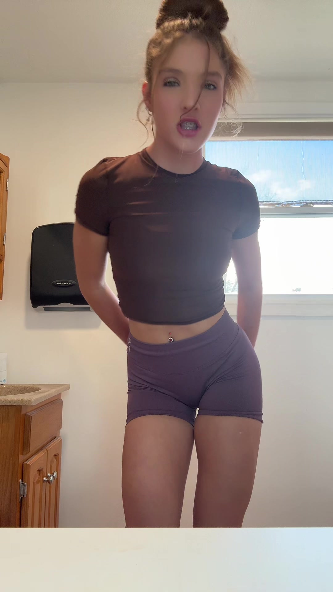 Madeline Mitchell (@madelinemaymitchell) - Urlebird