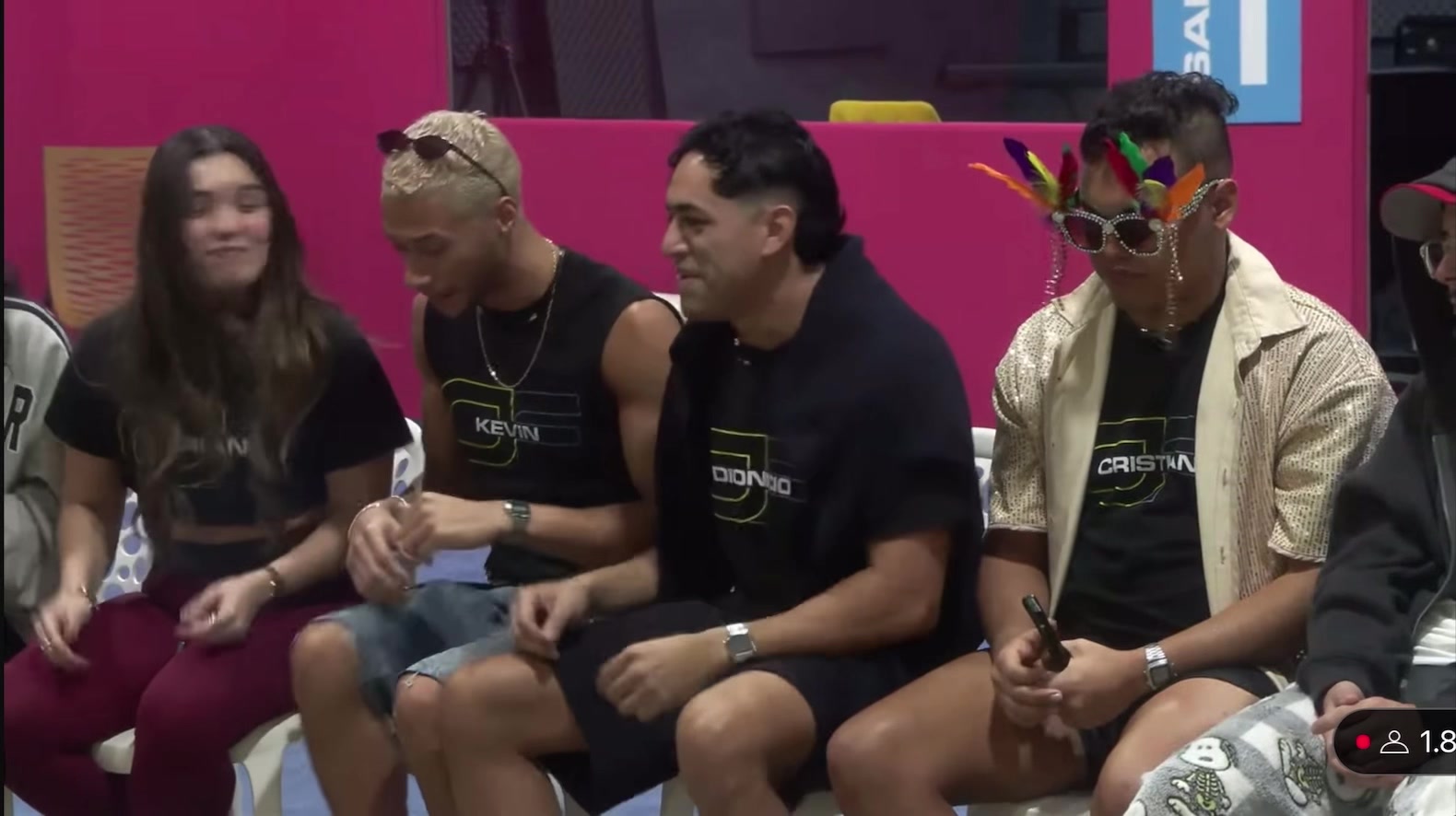 22.89K hearts, 1.31K | em sant (@emily_santtt)