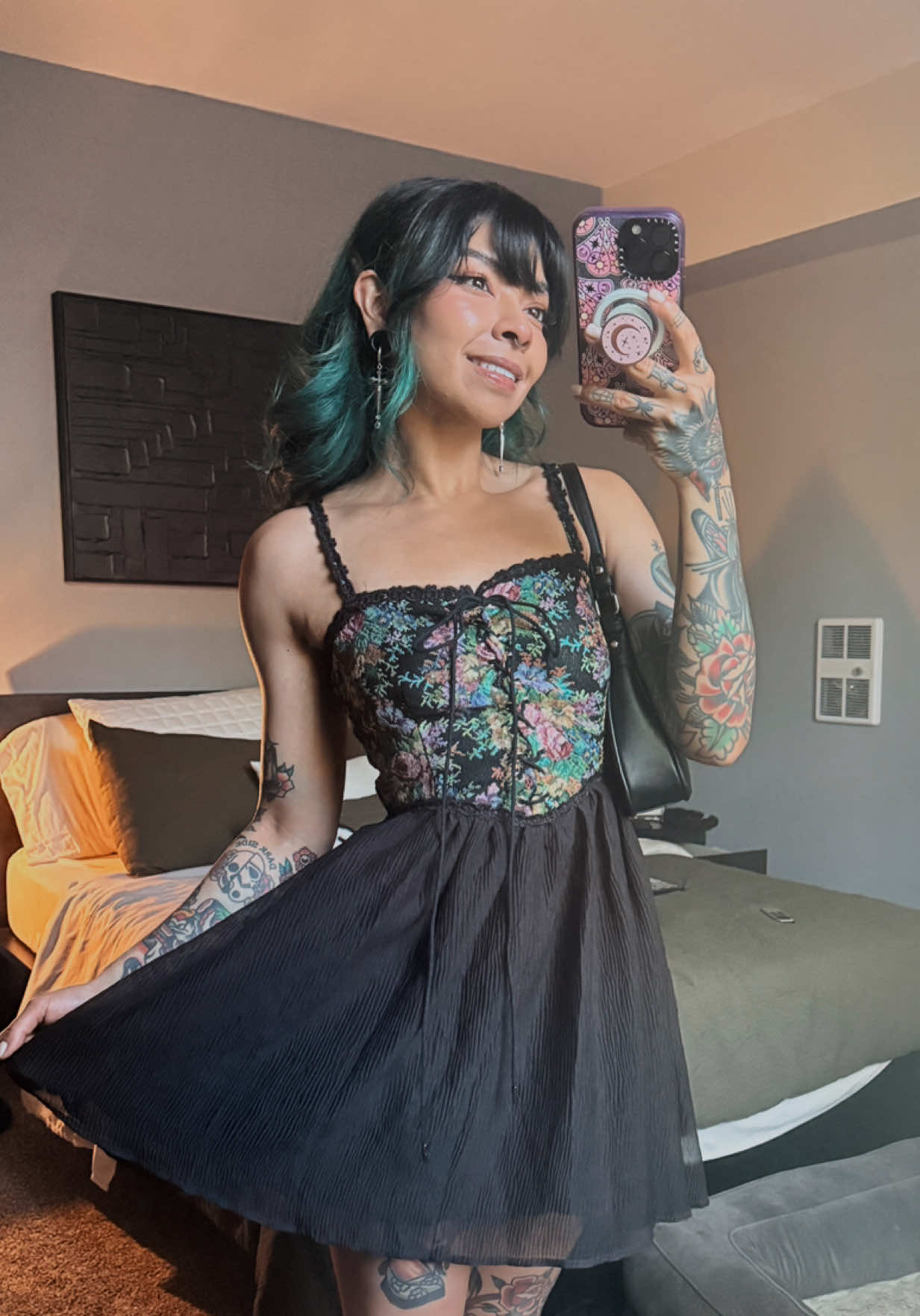 AileenSenpai | Twitch Streamer (@aileensenpai) - Urlebird