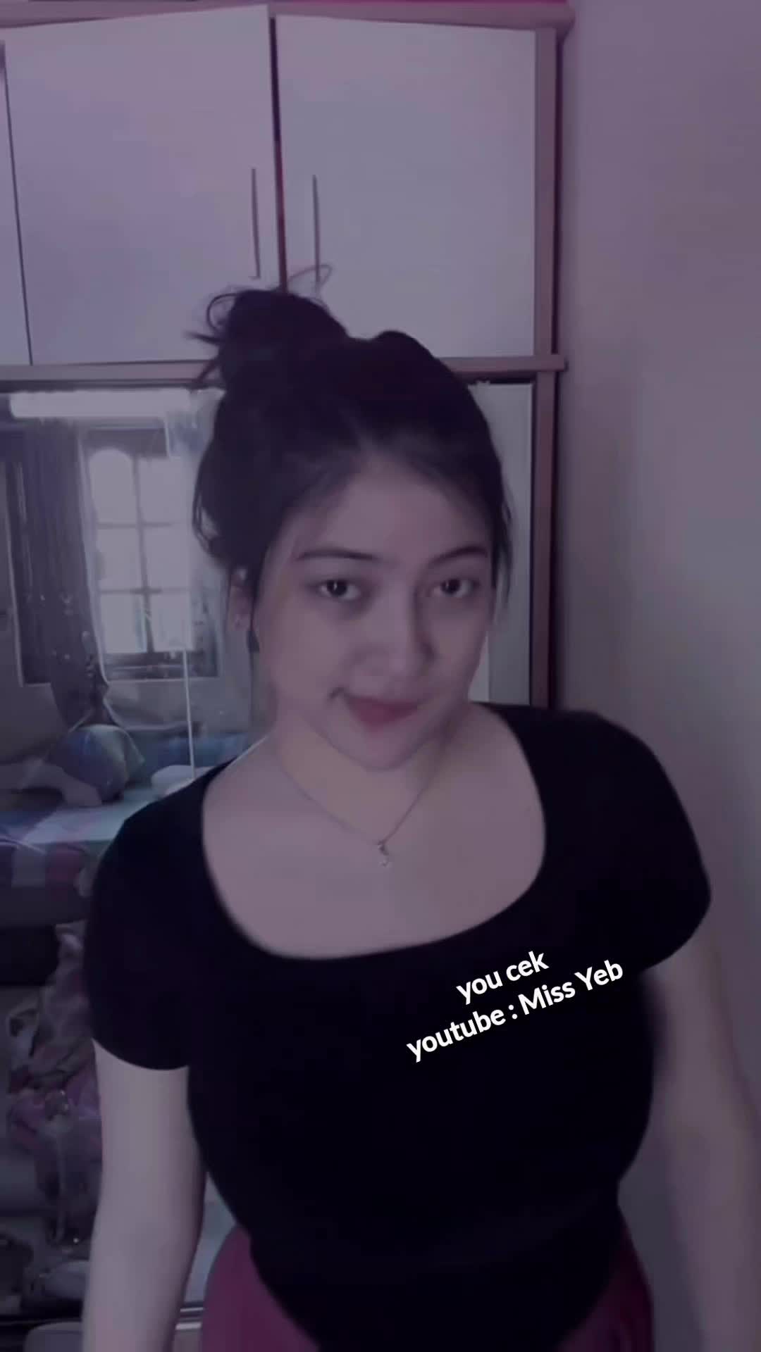 Lala Vilansty (@lala.vilansty) - Urlebird