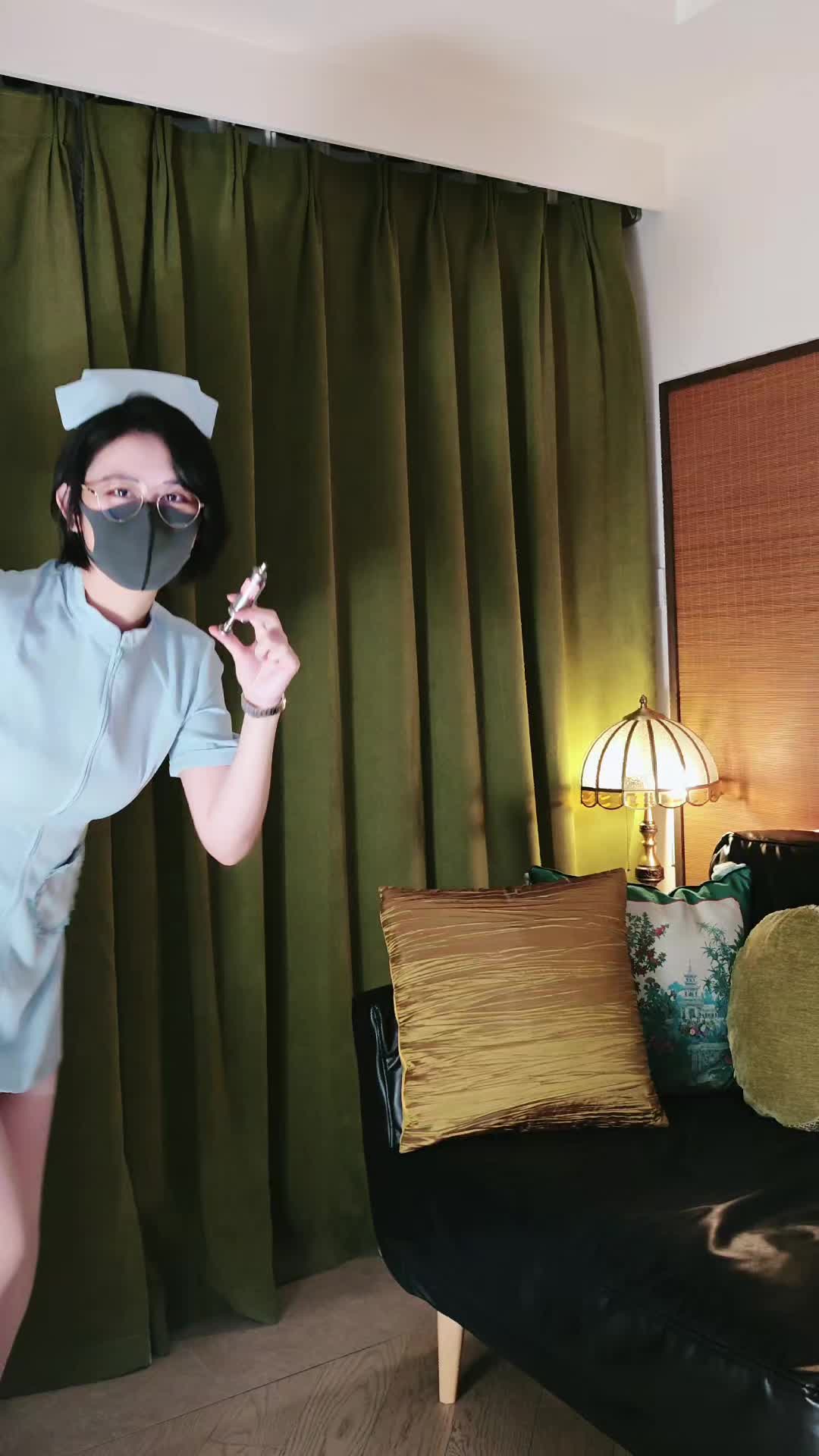 Naimi奶咪 (@anaimiya) - Urlebird