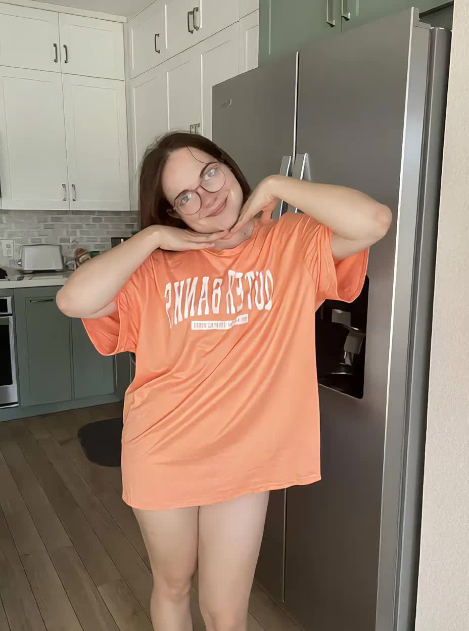 Emma Clarke (@emma.clarke596) - Urlebird