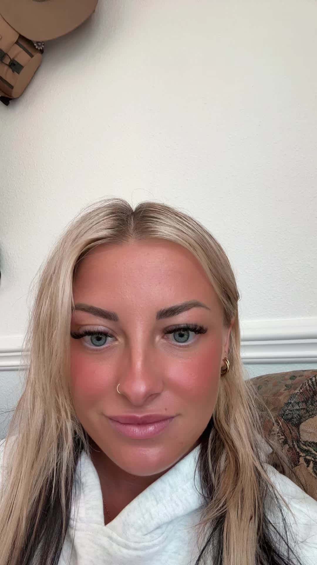 zonamaeee (@zonamaeee) - Urlebird