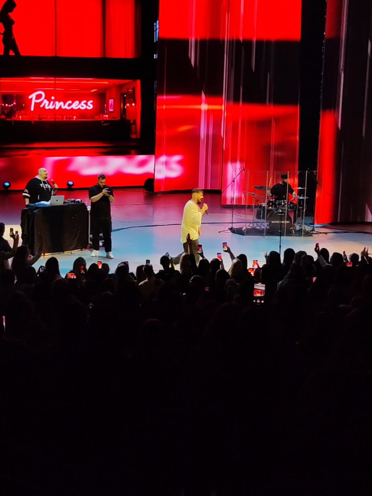 Алеся 📸 (@alesya_luschyk) - Urlebird