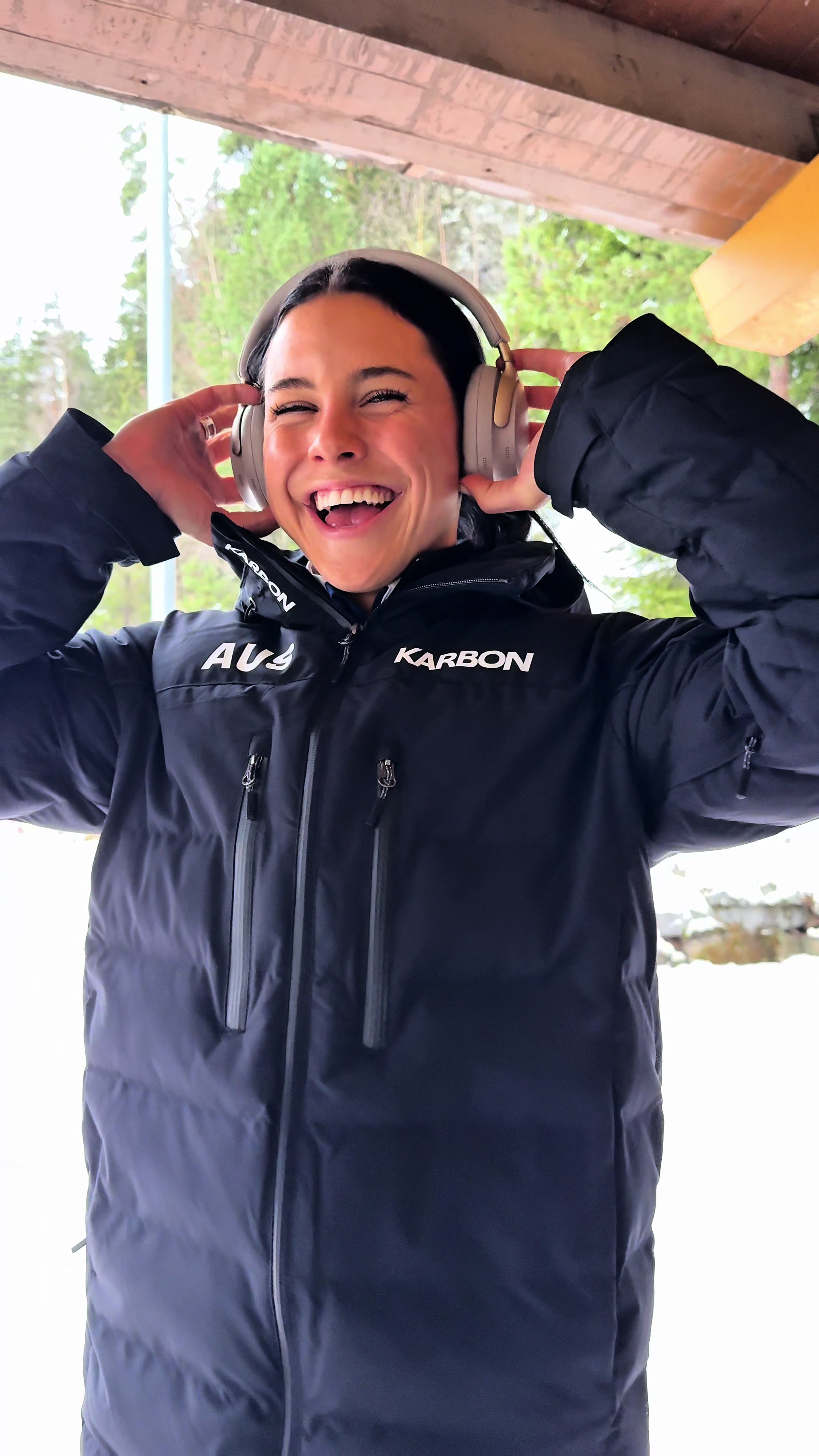 Desi Johnson (@desijohnsonn) - Urlebird