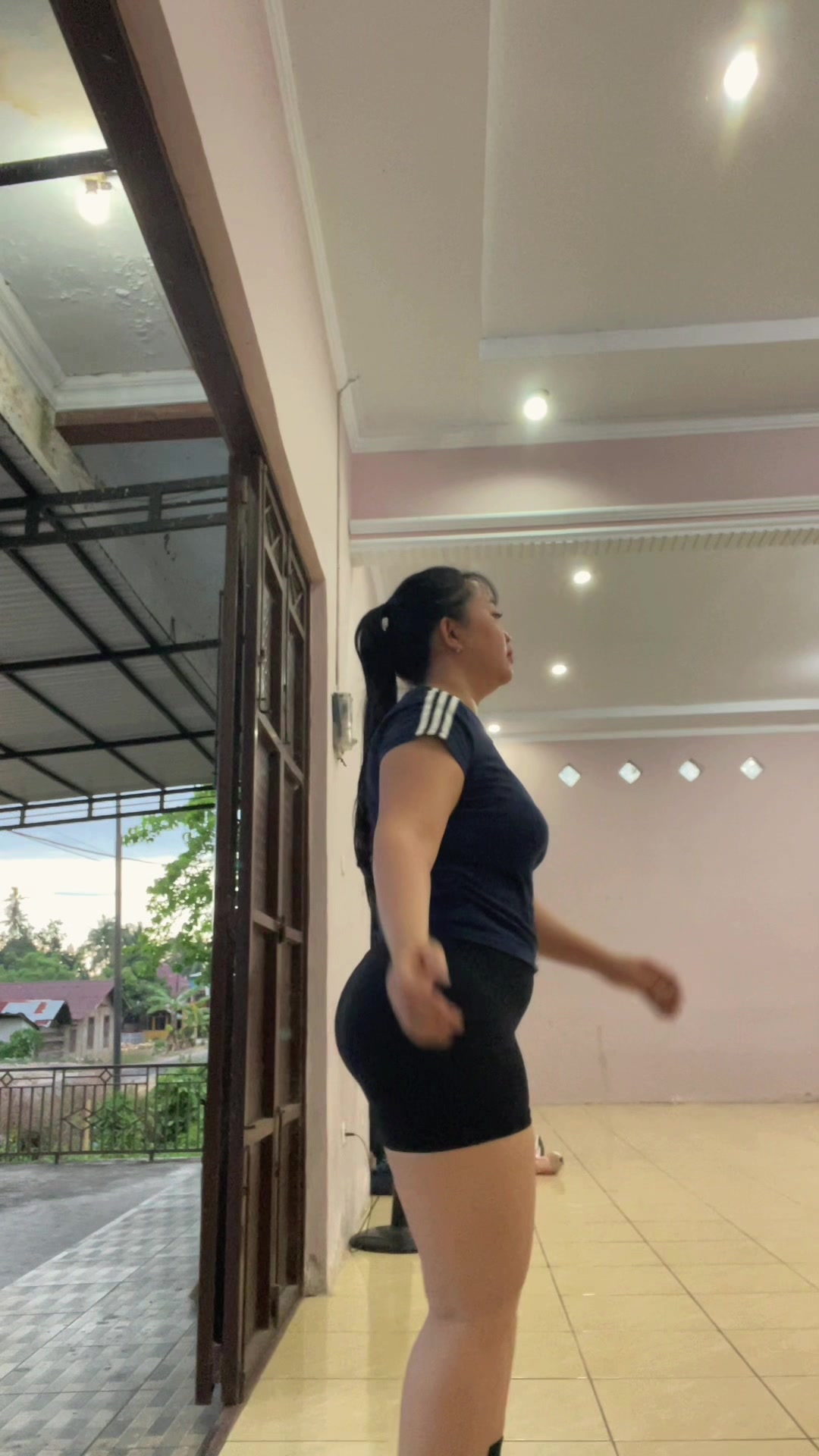 Tante gemoy🤤 (@tantegemoii) - Urlebird