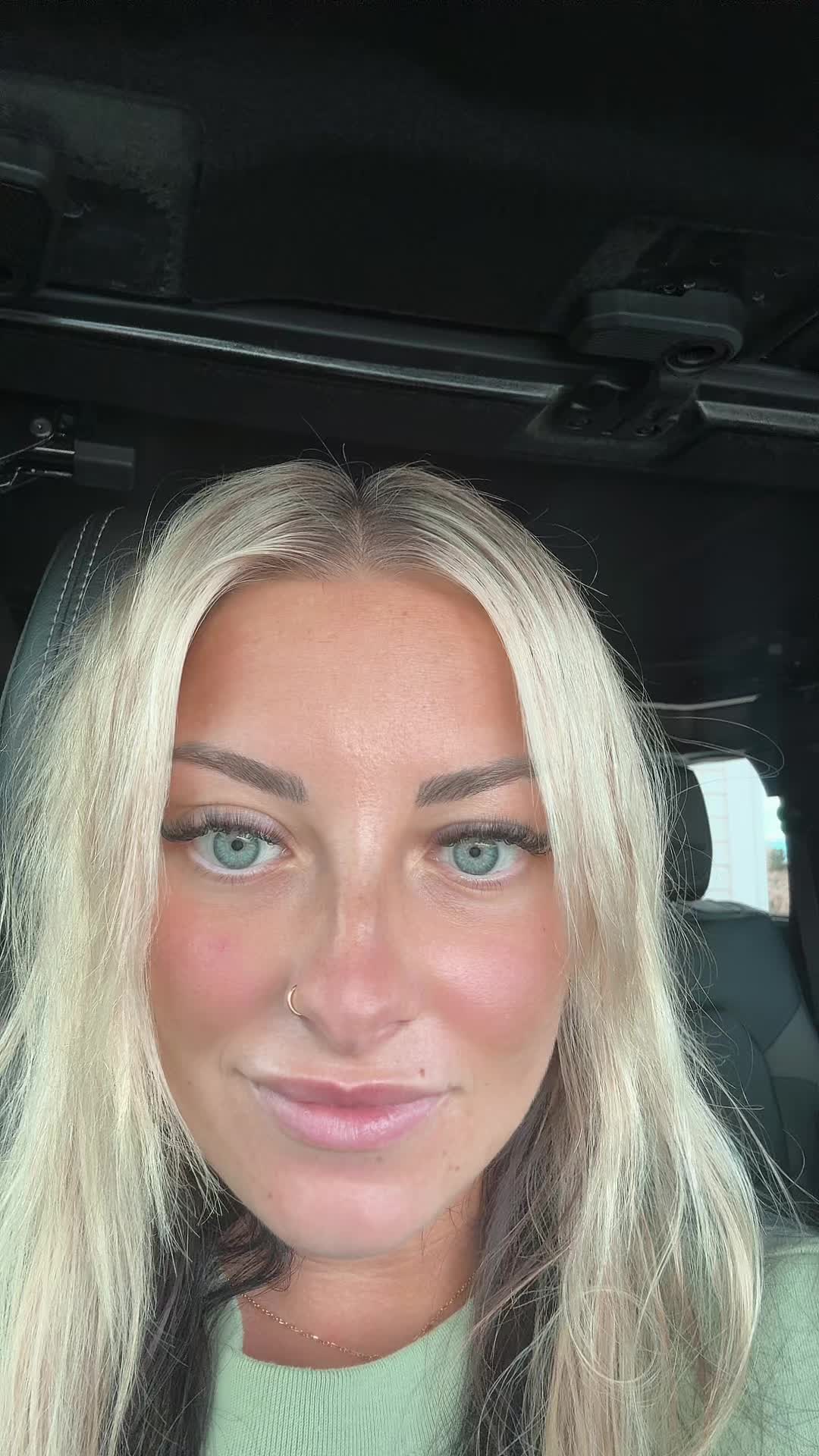 zonamaeee (@zonamaeee) - Urlebird