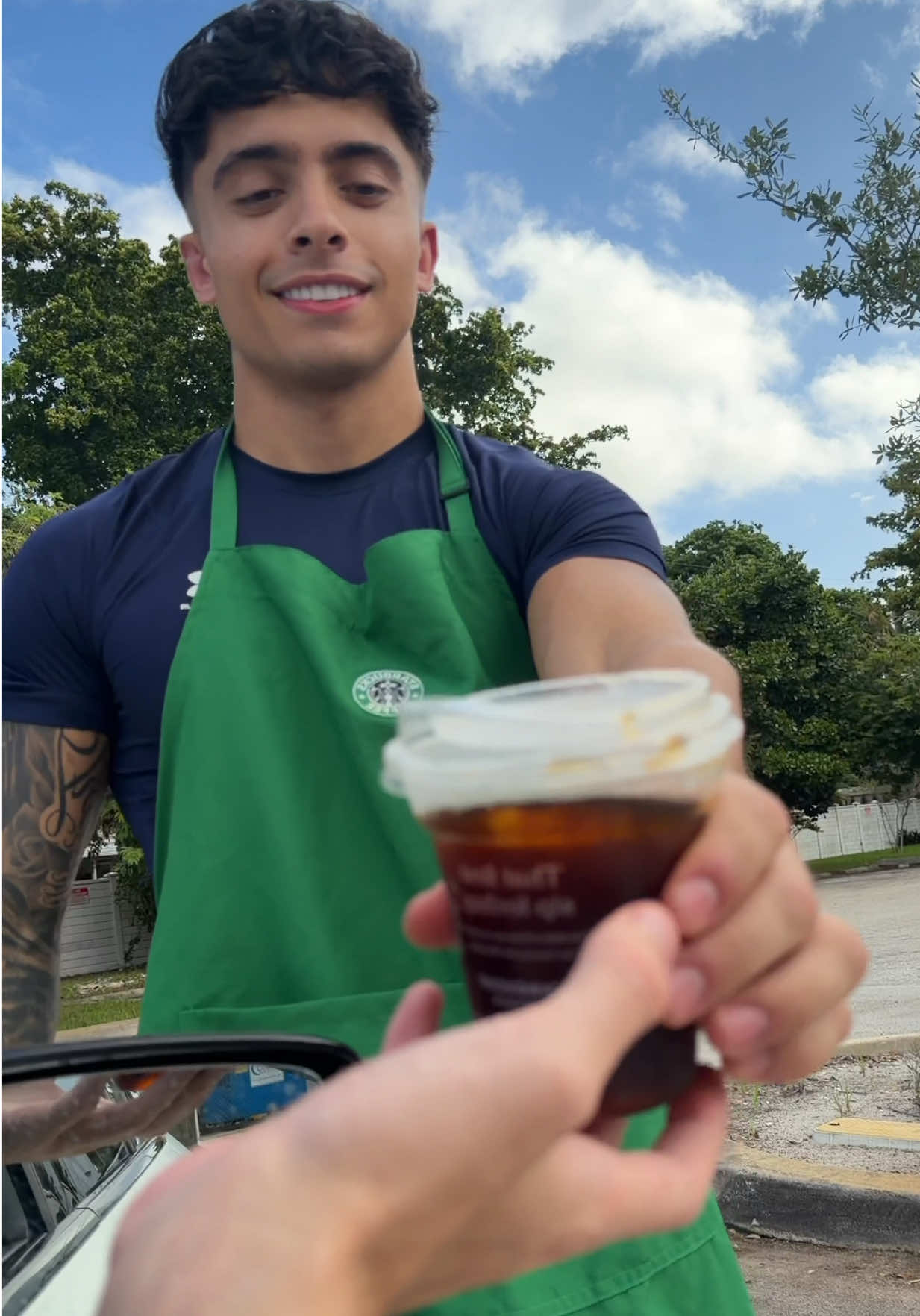 Malik (@itsmalikross) - Urlebird