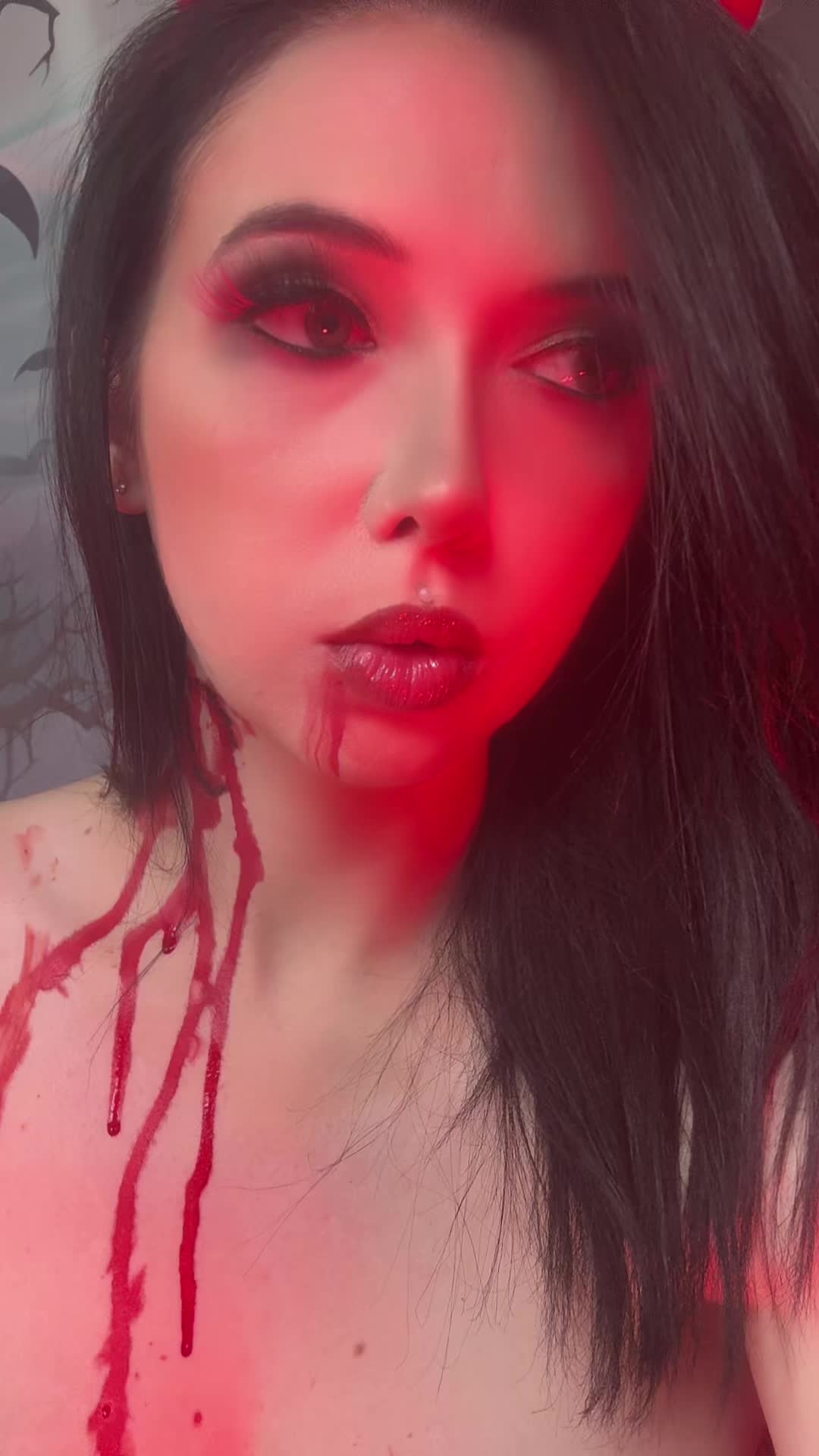 Kay thorns (@fallenthorns) - Urlebird