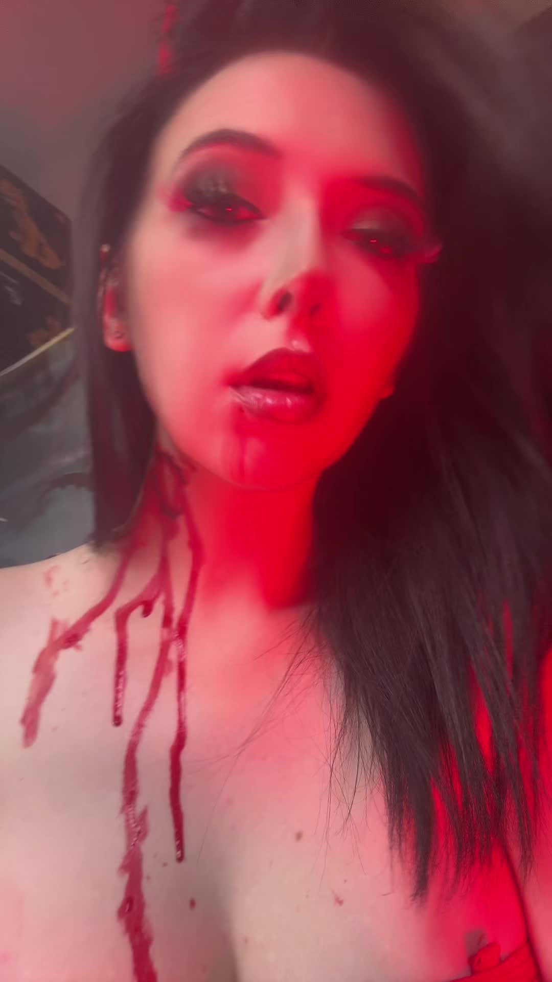 Kay thorns (@fallenthorns) - Urlebird