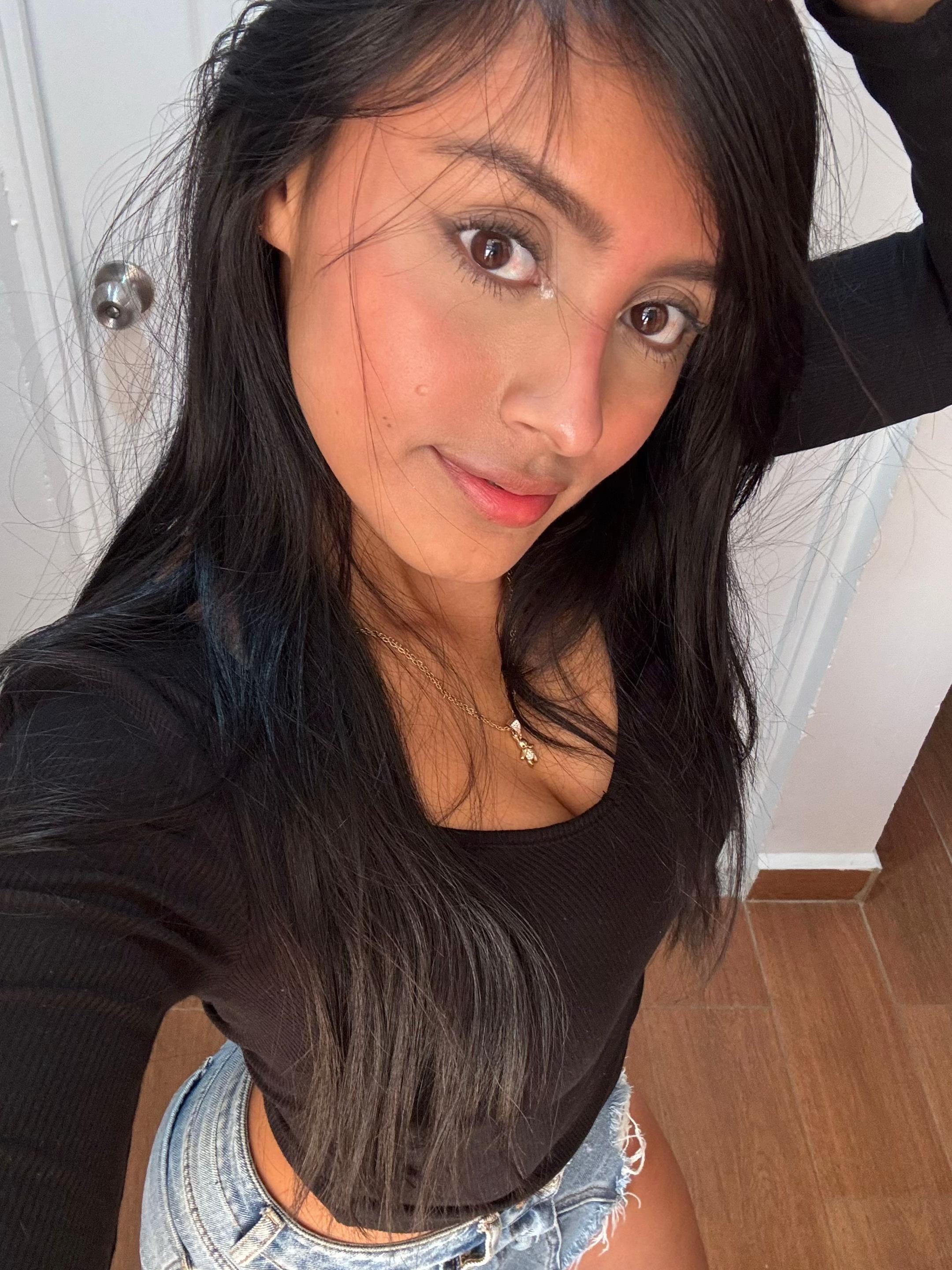 Sindy Lopez👸🏻 (@sindylopez477_) - Urlebird