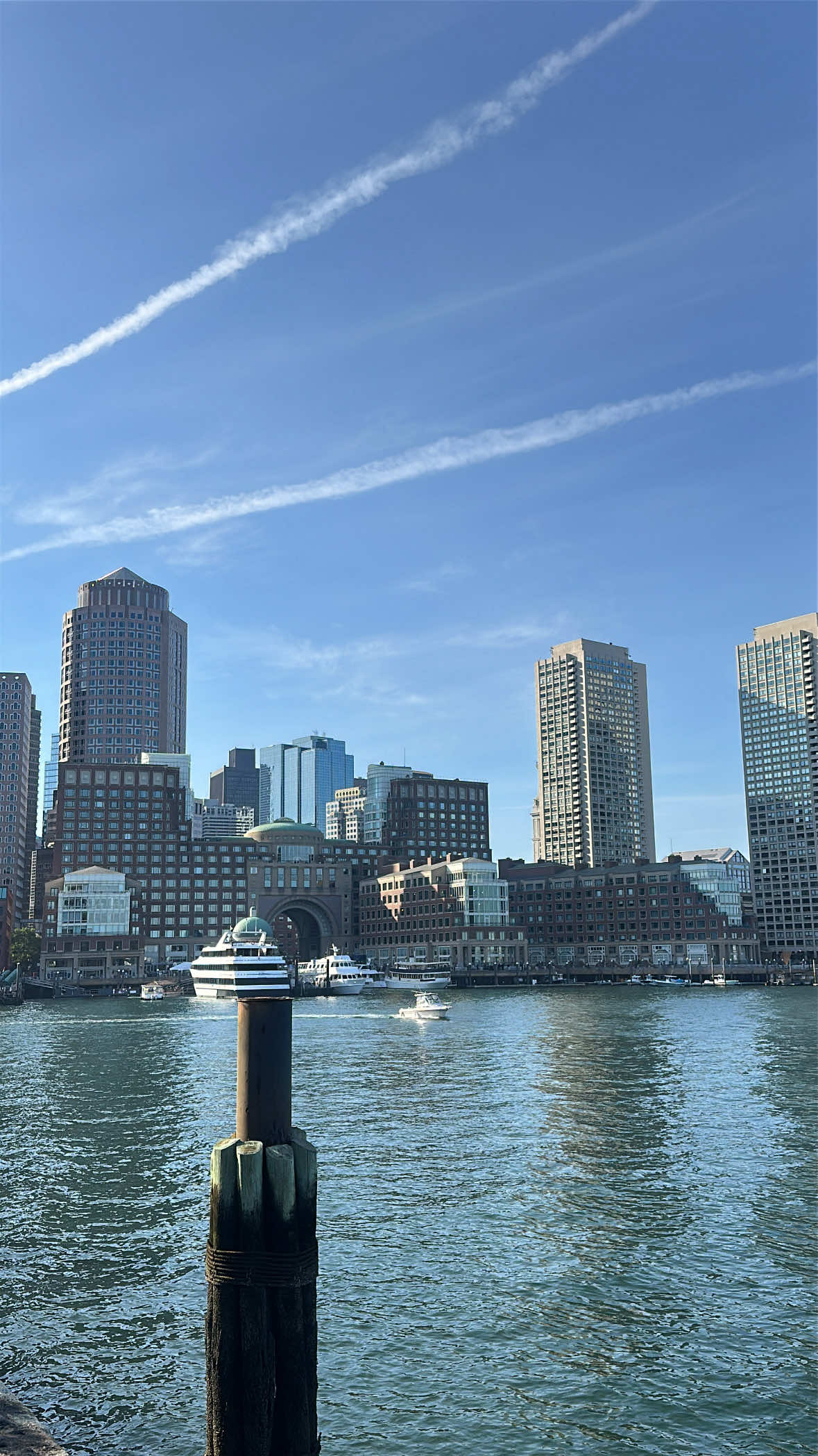 Please stop it🫶🏼 | Emma Riott (@emma.riott)