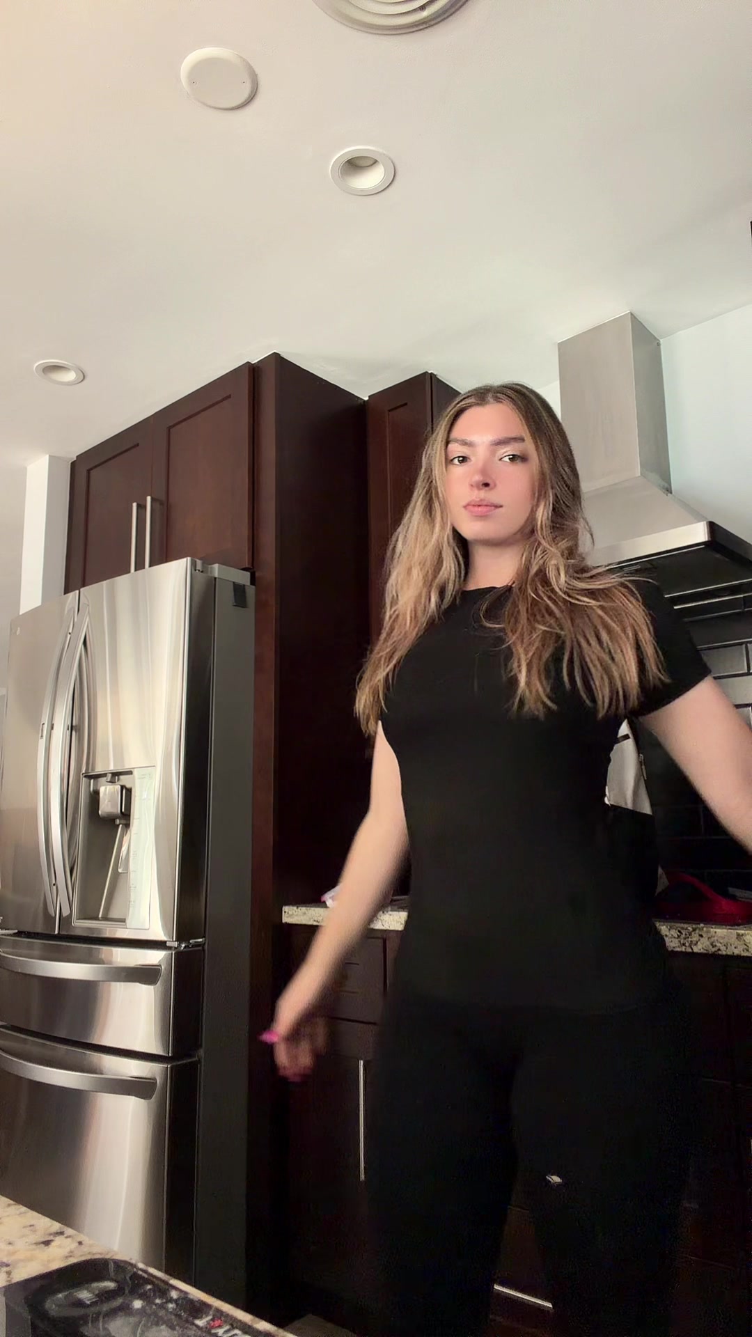 Carley (@carleycakeee) - Urlebird