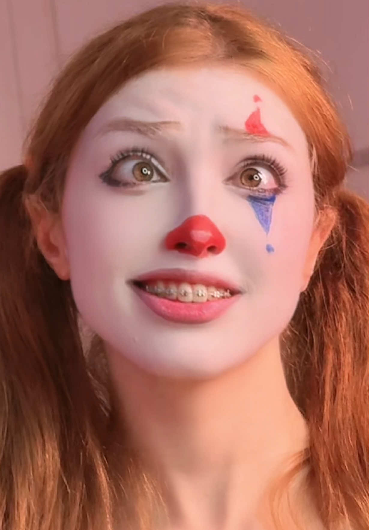 Elowen (@elowen.fawn) - Urlebird