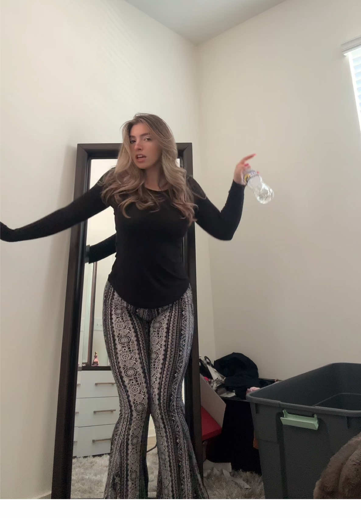 Carley (@carleycakeee) - Urlebird