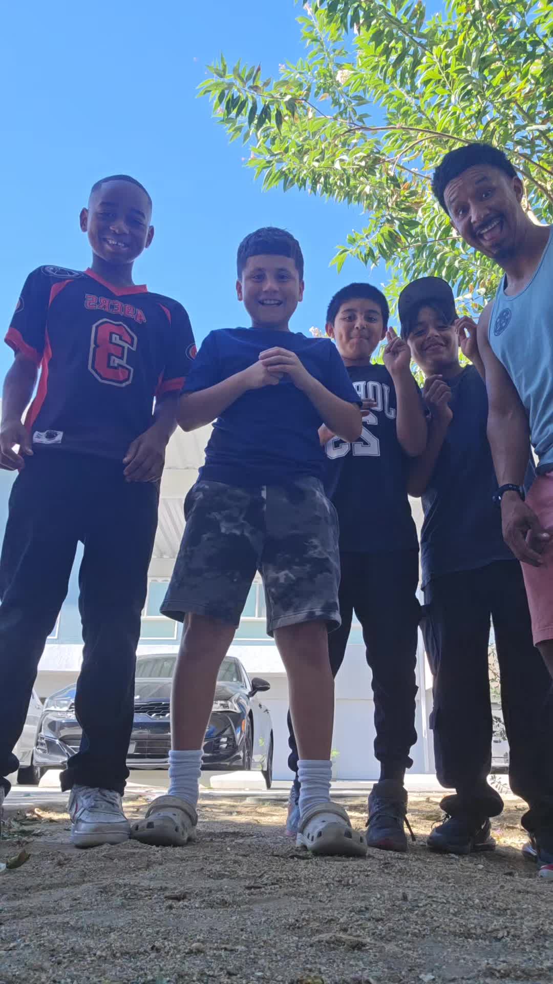 Silly_Unc (@silly_unc) - Urlebird