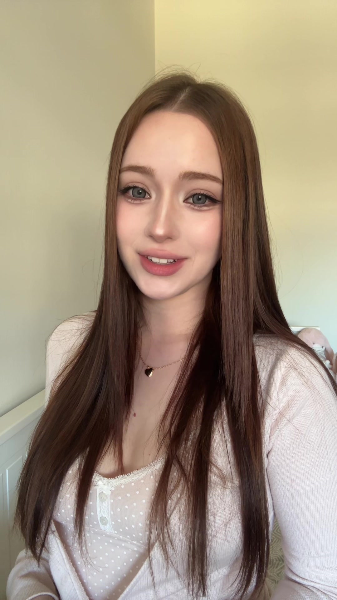 Asya Yavuzçetin (@asyayvn) - Urlebird