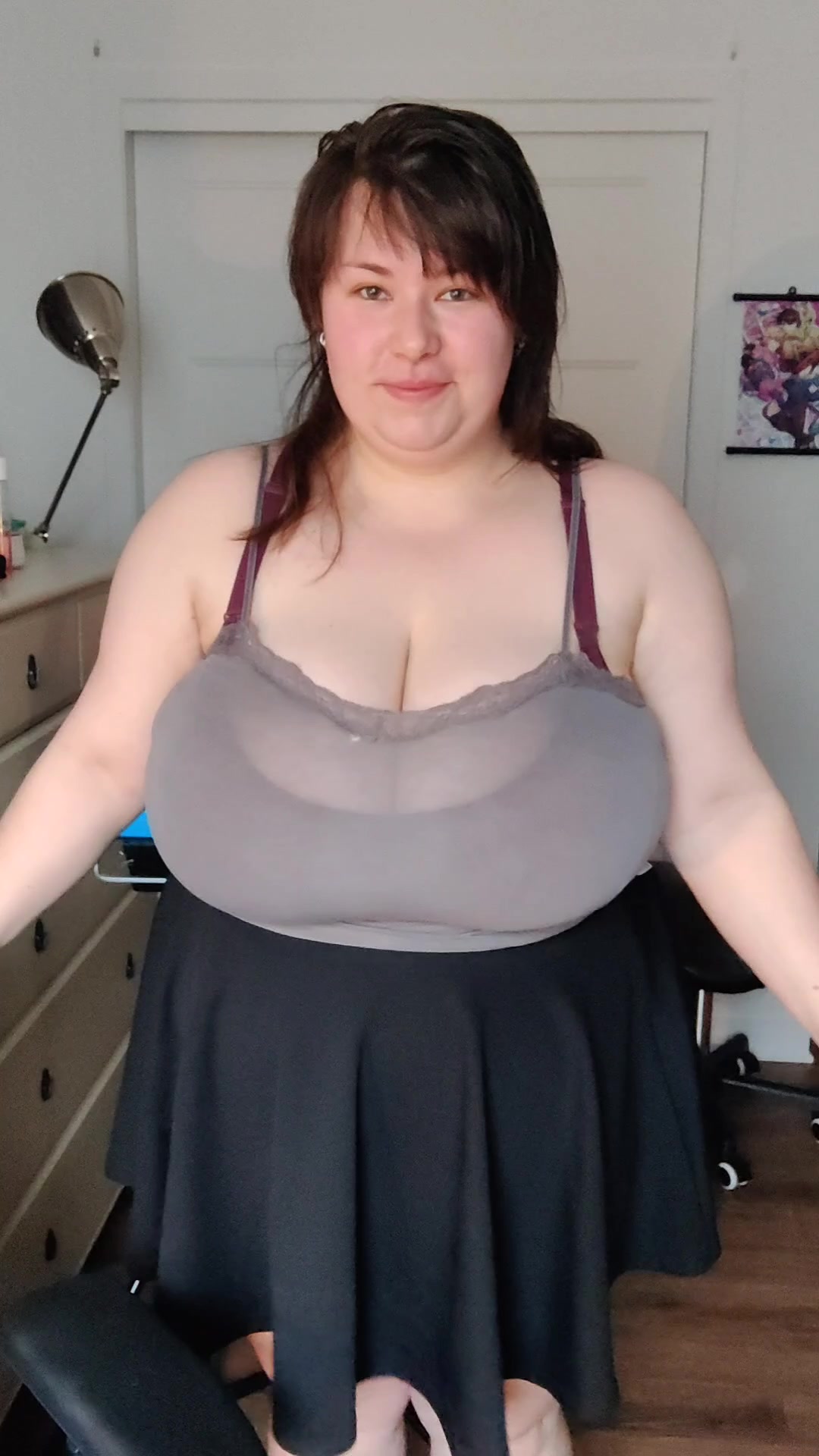 Melonie Kares (@melonie.kares) - Urlebird