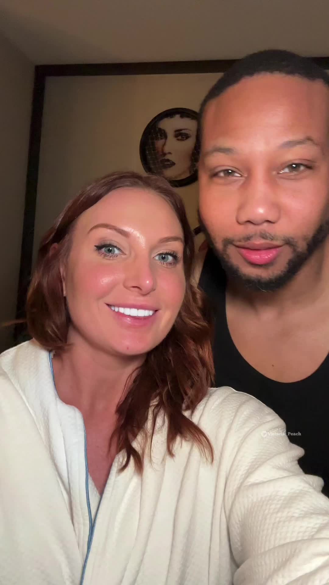 Peaches (@stickiest_peach) - Urlebird