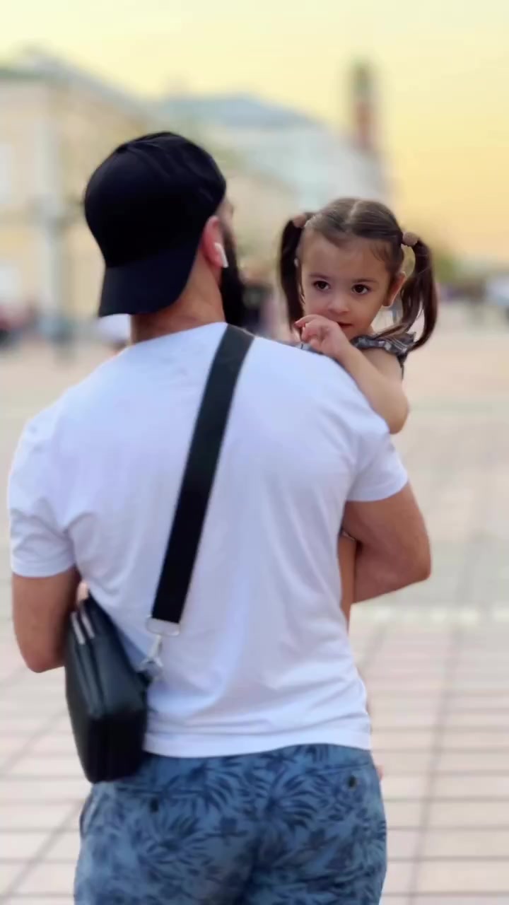 Adriana.blog (@adriana.blog) - Urlebird