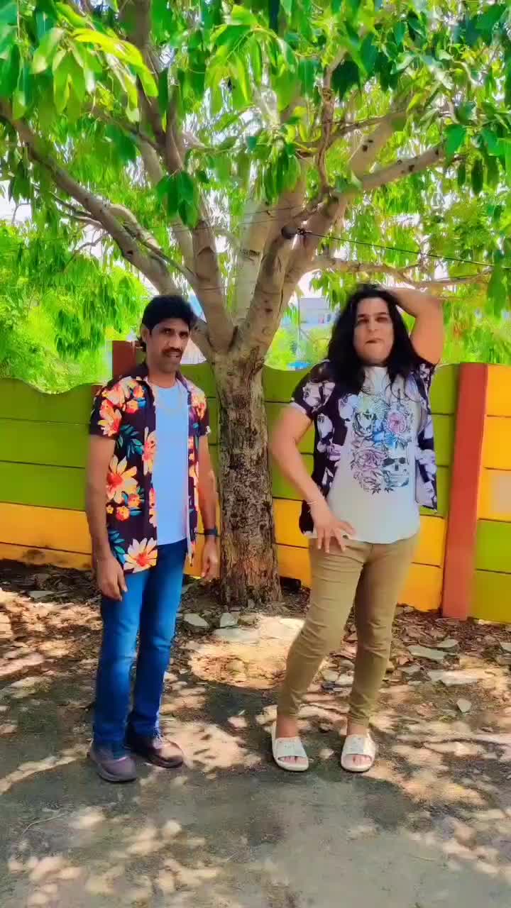 ఉప్పల్ బాలు 😋😋😋 (@uppal_balu) - Urlebird
