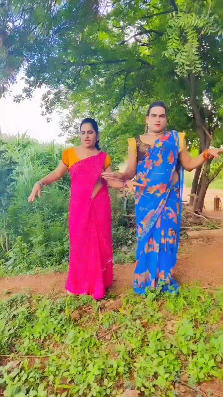 ఉప్పల్ బాలు 😋😋😋 (@uppal_balu) - Urlebird