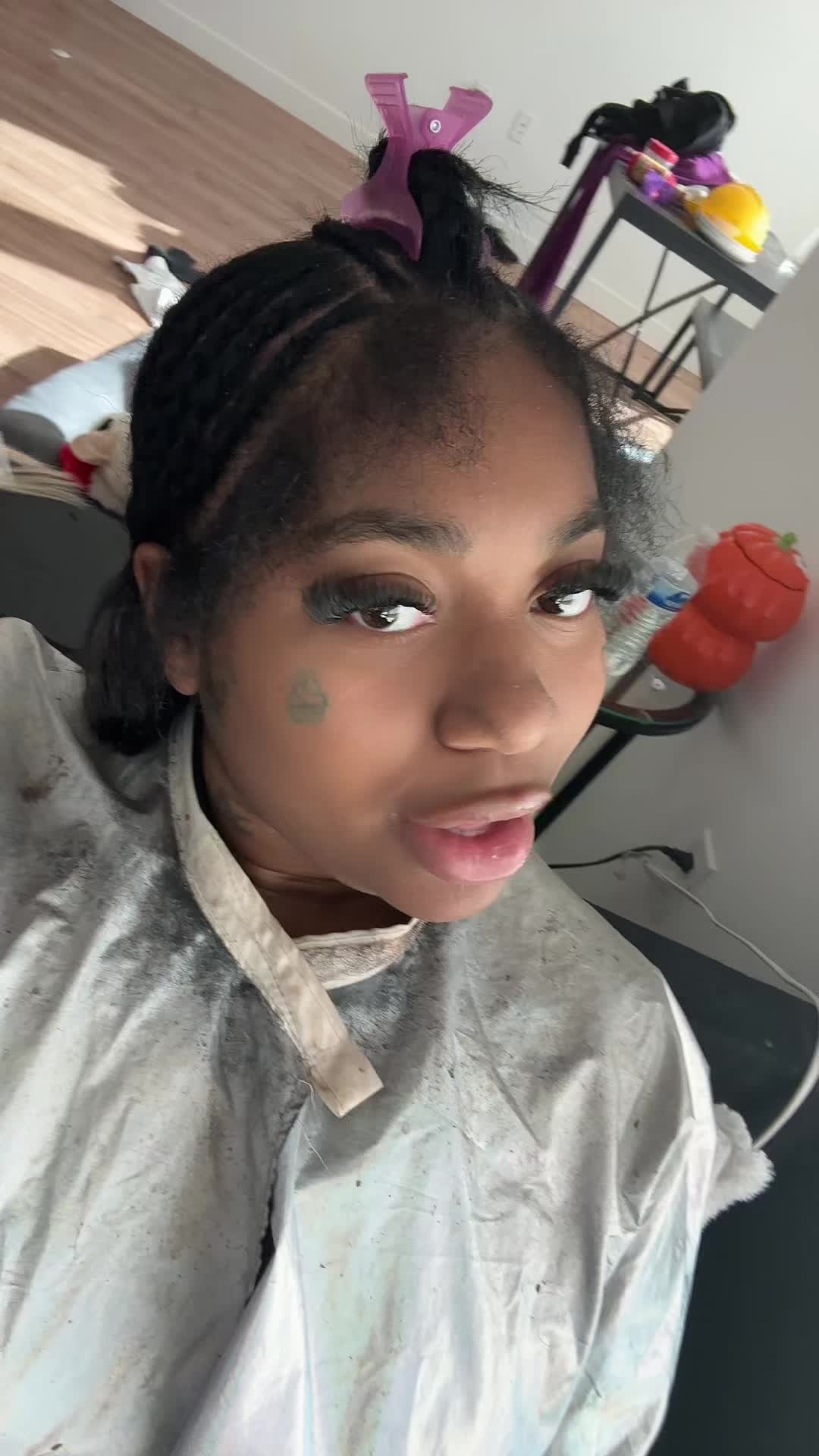 itsnevvyCakes (@itsnevvycakes) - Urlebird