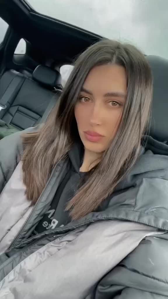 Marya (@maria_lefter) - Urlebird