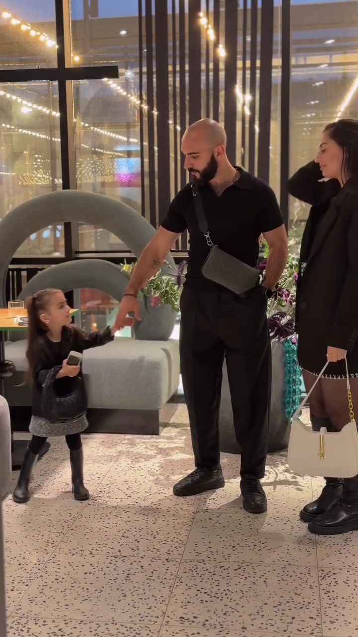 Adriana.blog (@adriana.blog) - Urlebird