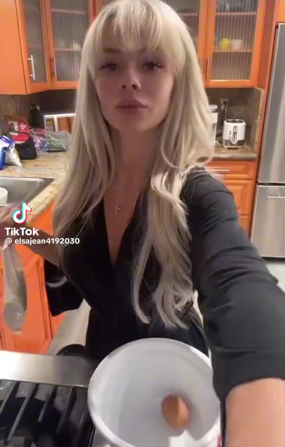 elsa dream jean (@elsa.dream.jean) - Urlebird