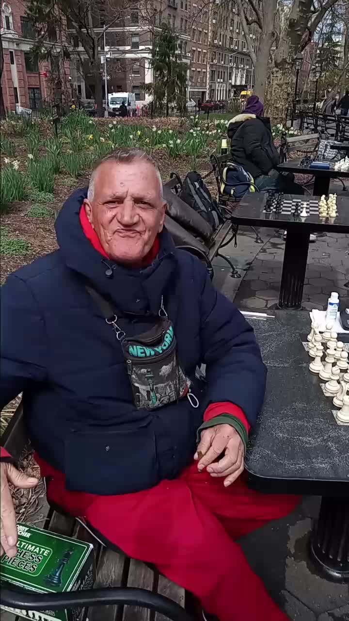 playing undercover grandmaster anna | Johnny Chess (@johnny.chess)