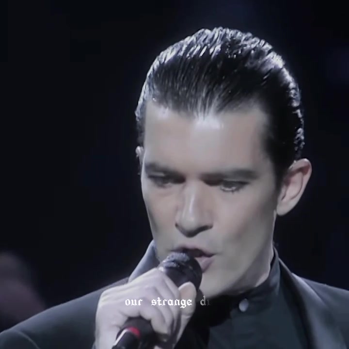 Antonio Banderas singing voice tho😩♡ | ♡𝓚𝓸𝓻𝓫𝓲𝓷 𝓗𝓲𝓵𝓵♡ (@reality.hill)